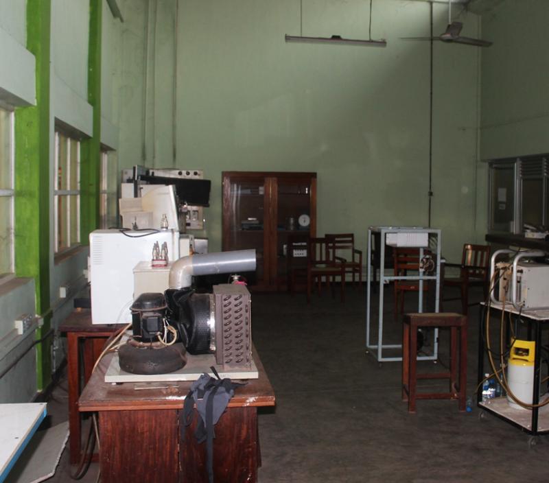 Refrigeration and Air Conditioning Laboratory Pictures | University of ...